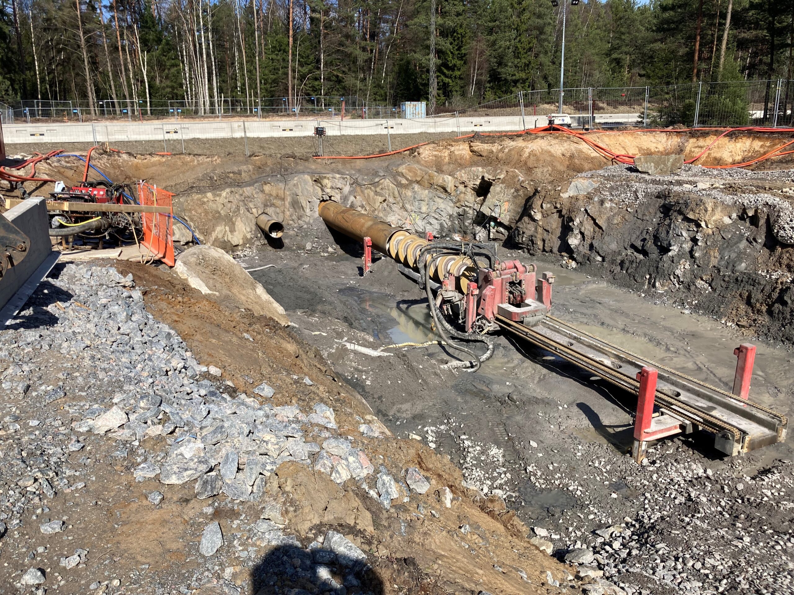 Omläggning av fjärrvärme vid väg 259 i Jordbro: Ett hållbart och ...